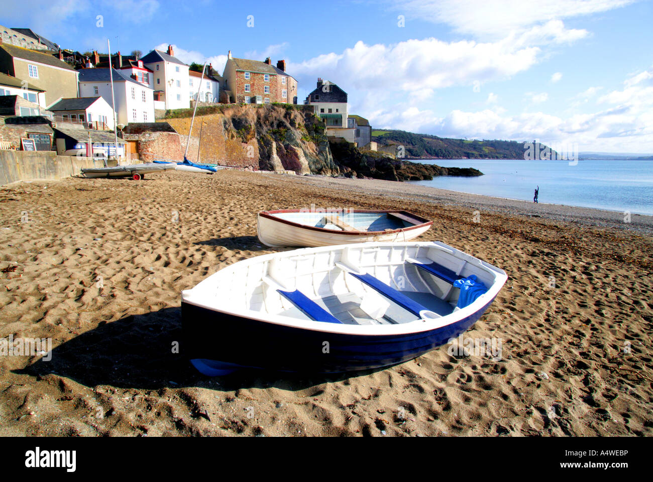 THE PICTURESQUE VILLAGE OF CAWSAND ON THE CORNISH COASTLINE ENGLAND UK ...