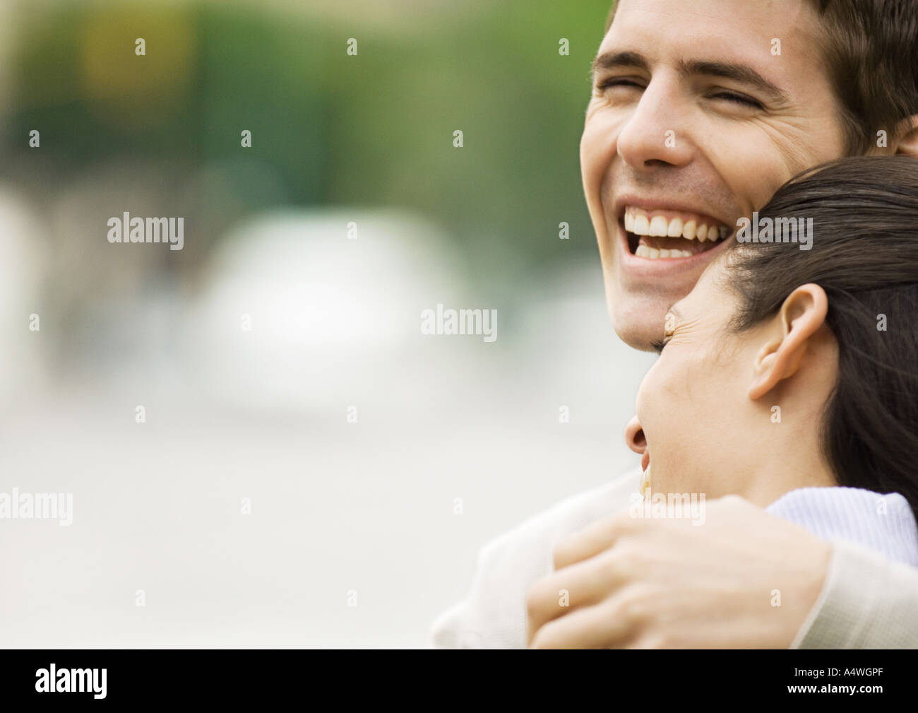 Woman resting head on mans shoulder hi-res stock photography and images ...