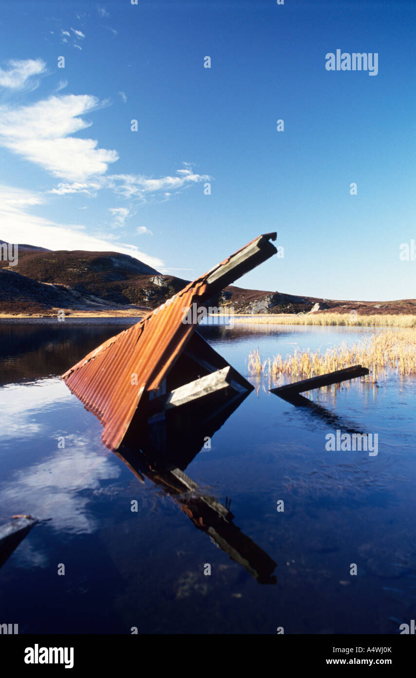 Loch a choire ben vrackie hi-res stock photography and images - Alamy