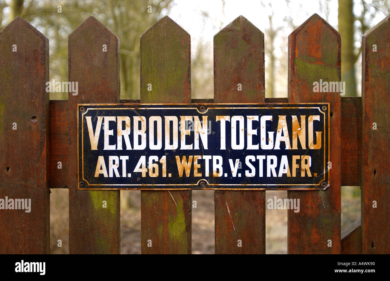 Prohibition sign in Dutch Stock Photo - Alamy