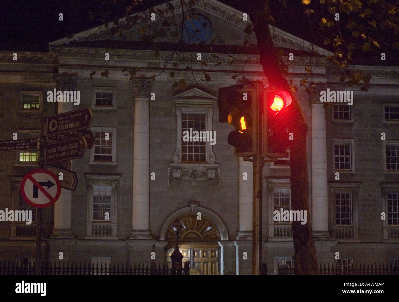 Trinity college dublin student union hi-res stock photography and ...