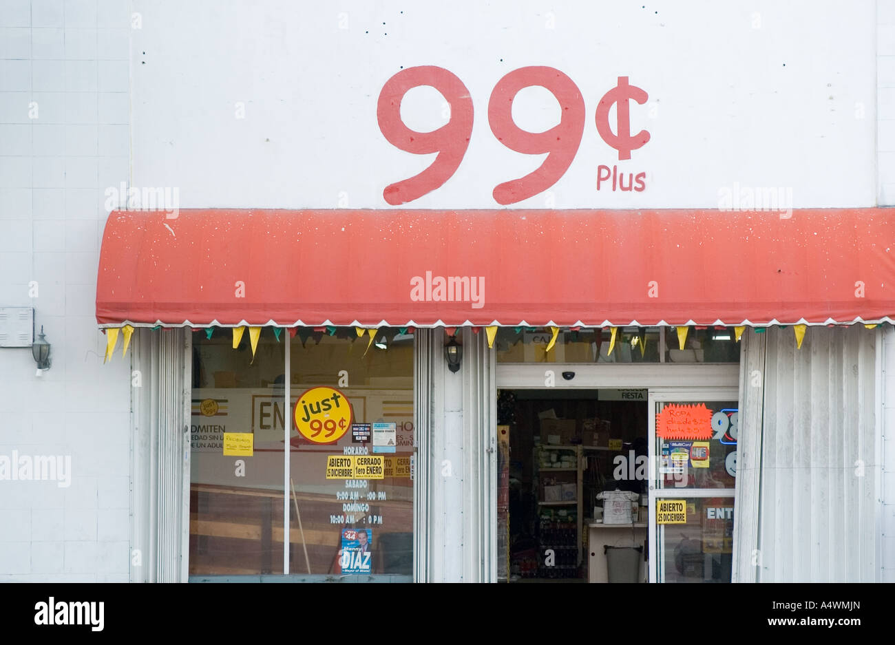 Latino store florida hi-res stock photography and images - Alamy