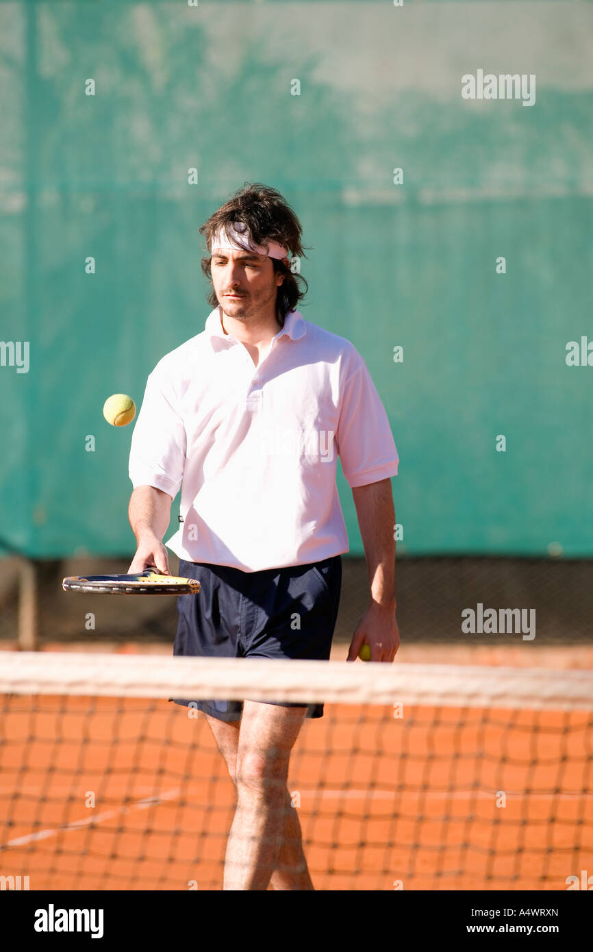 Bouncing ball racket hi-res stock photography and images - Alamy