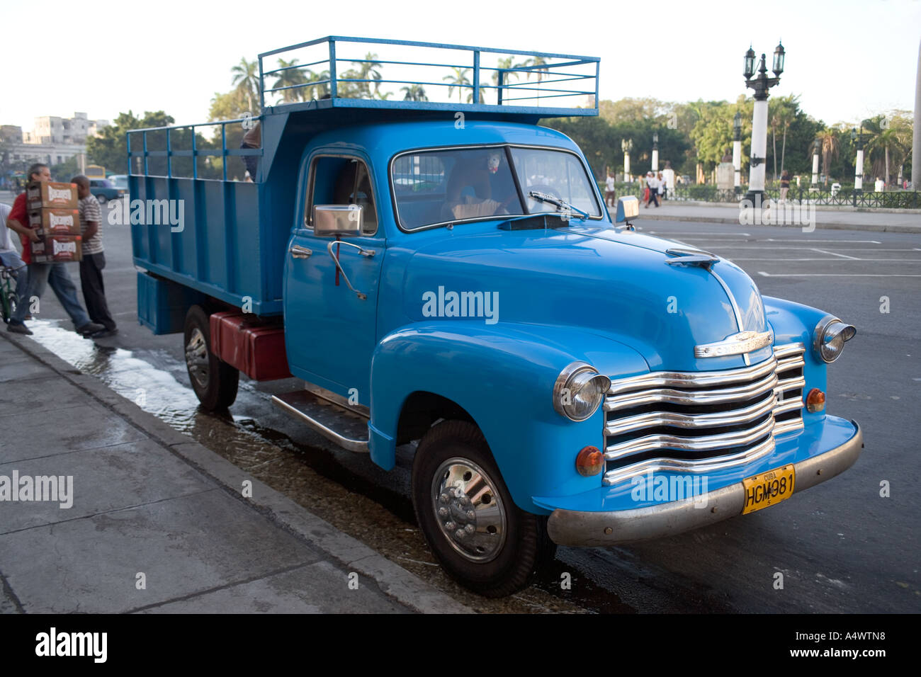 Old Chevrloet lorry in central Havana, Cuba Stock Photo - Alamy