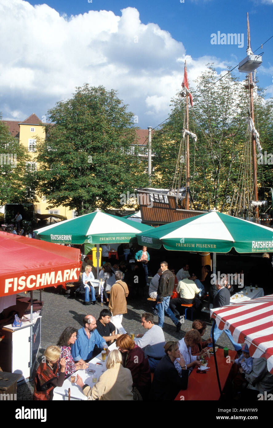 Stuttgart street market hi-res stock photography and images - Alamy