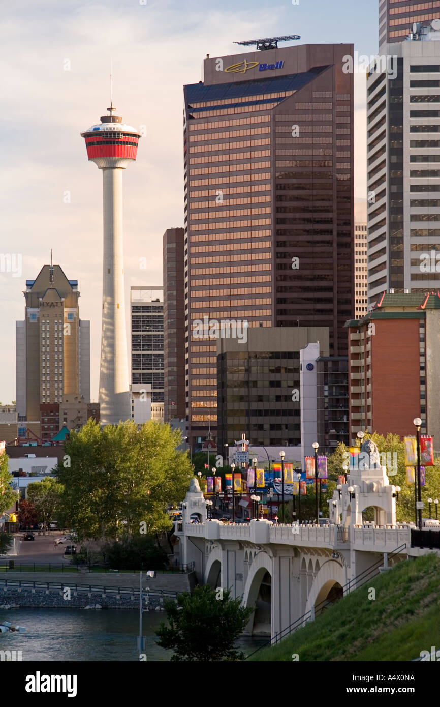 Centre street bridge calgary tower hi-res stock photography and images ...