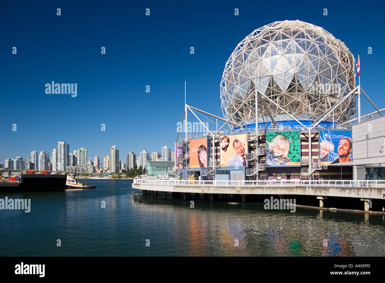 Science world vancouver exterior hi-res stock photography and images ...