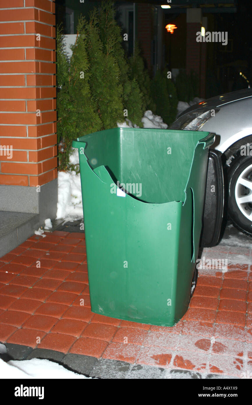 Litter bin destroyed hi-res stock photography and images - Alamy