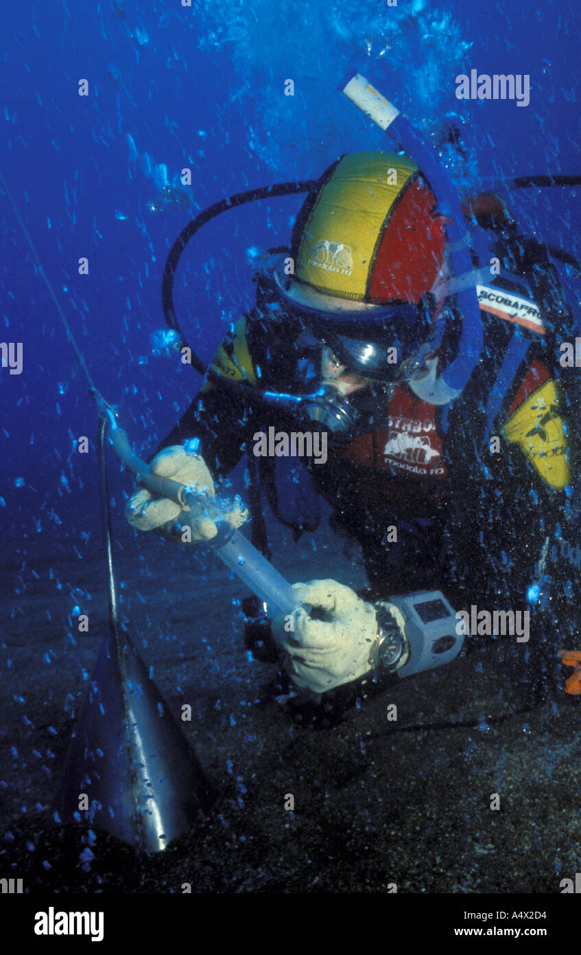 Fumarole underwater hi-res stock photography and images - Alamy