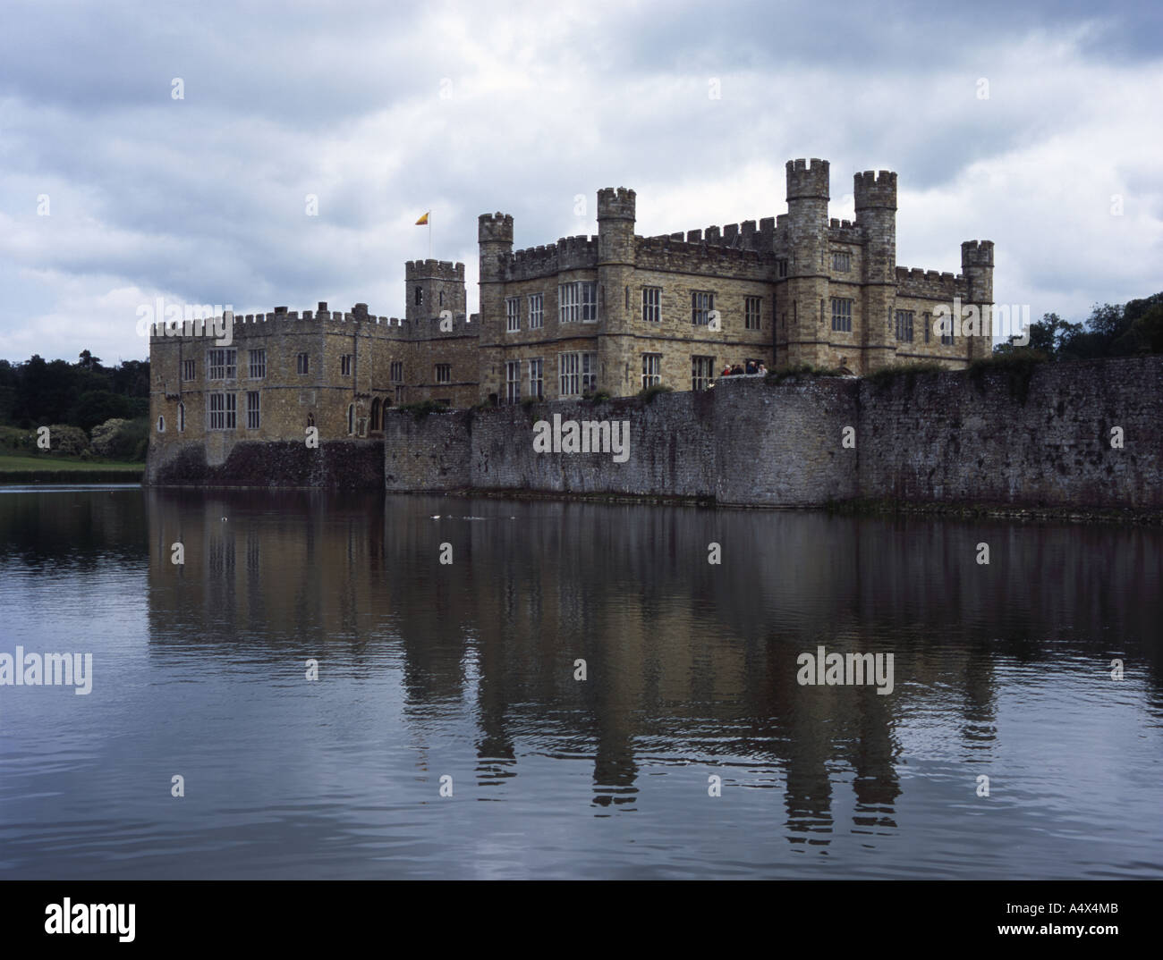 Leeds Castle & Moat, Kent, UK Stock Photo - Alamy