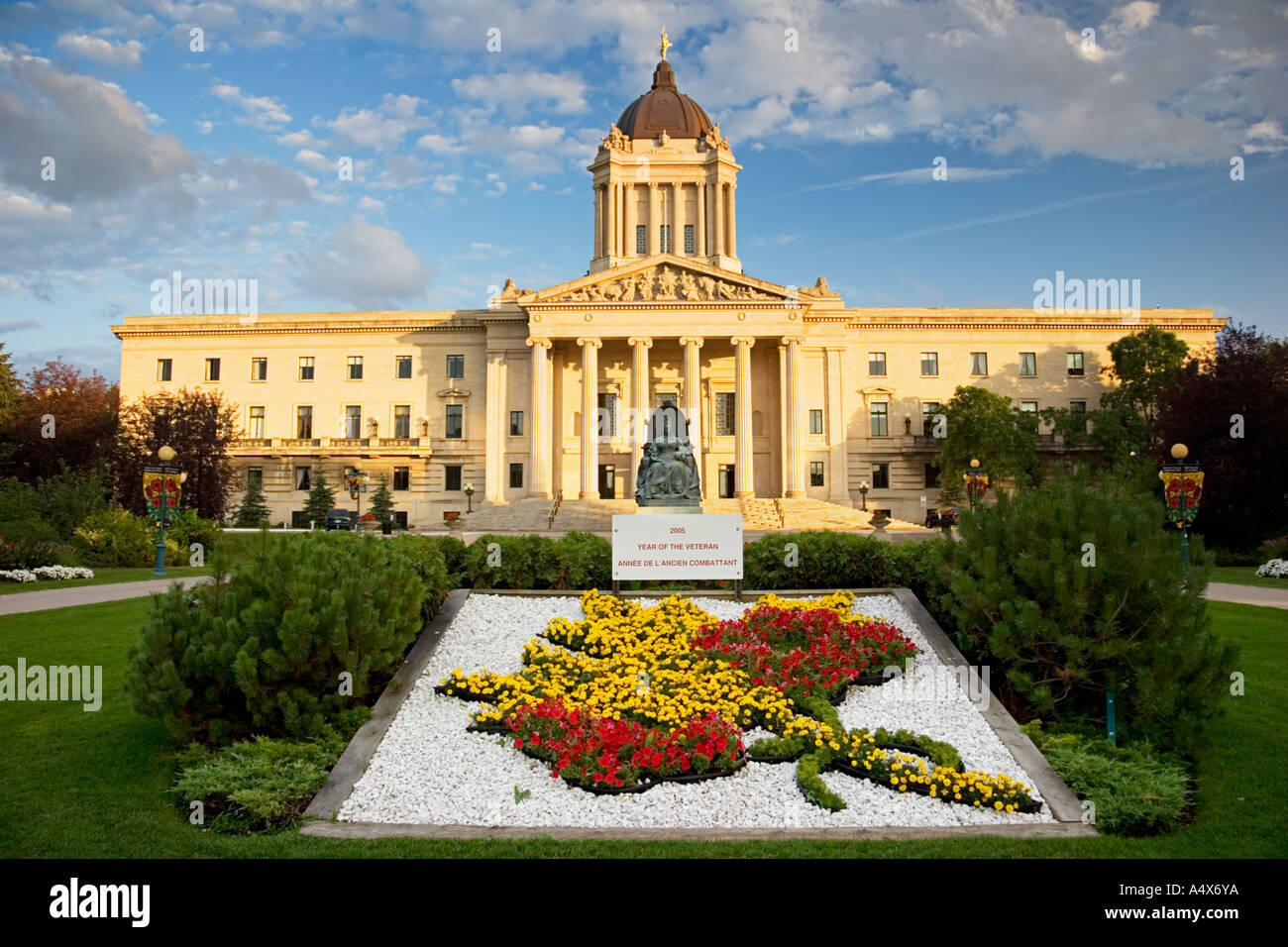 Manitoba legislature hi-res stock photography and images - Alamy