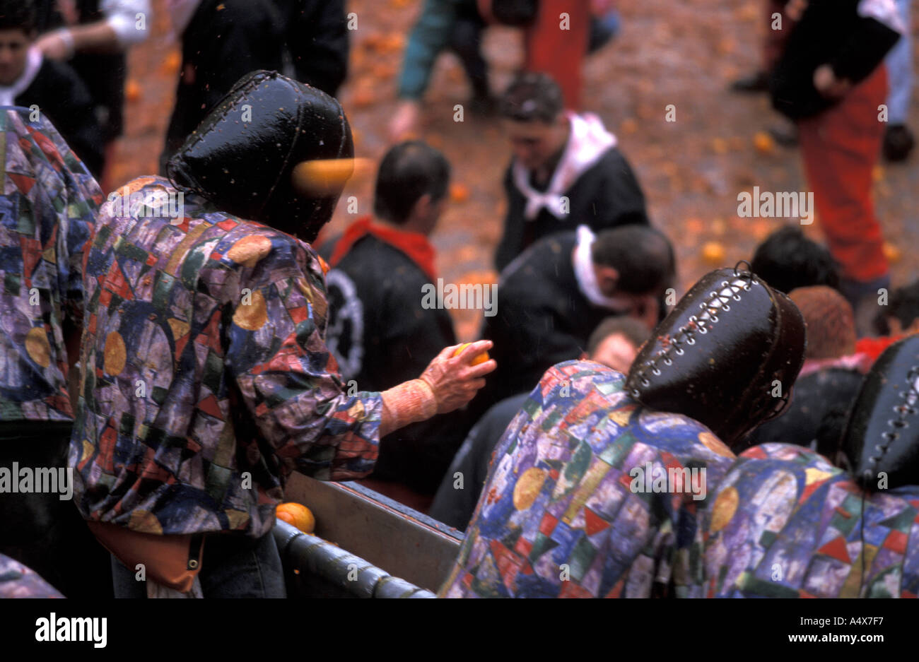Battle of the oranges Stock Photo - Alamy