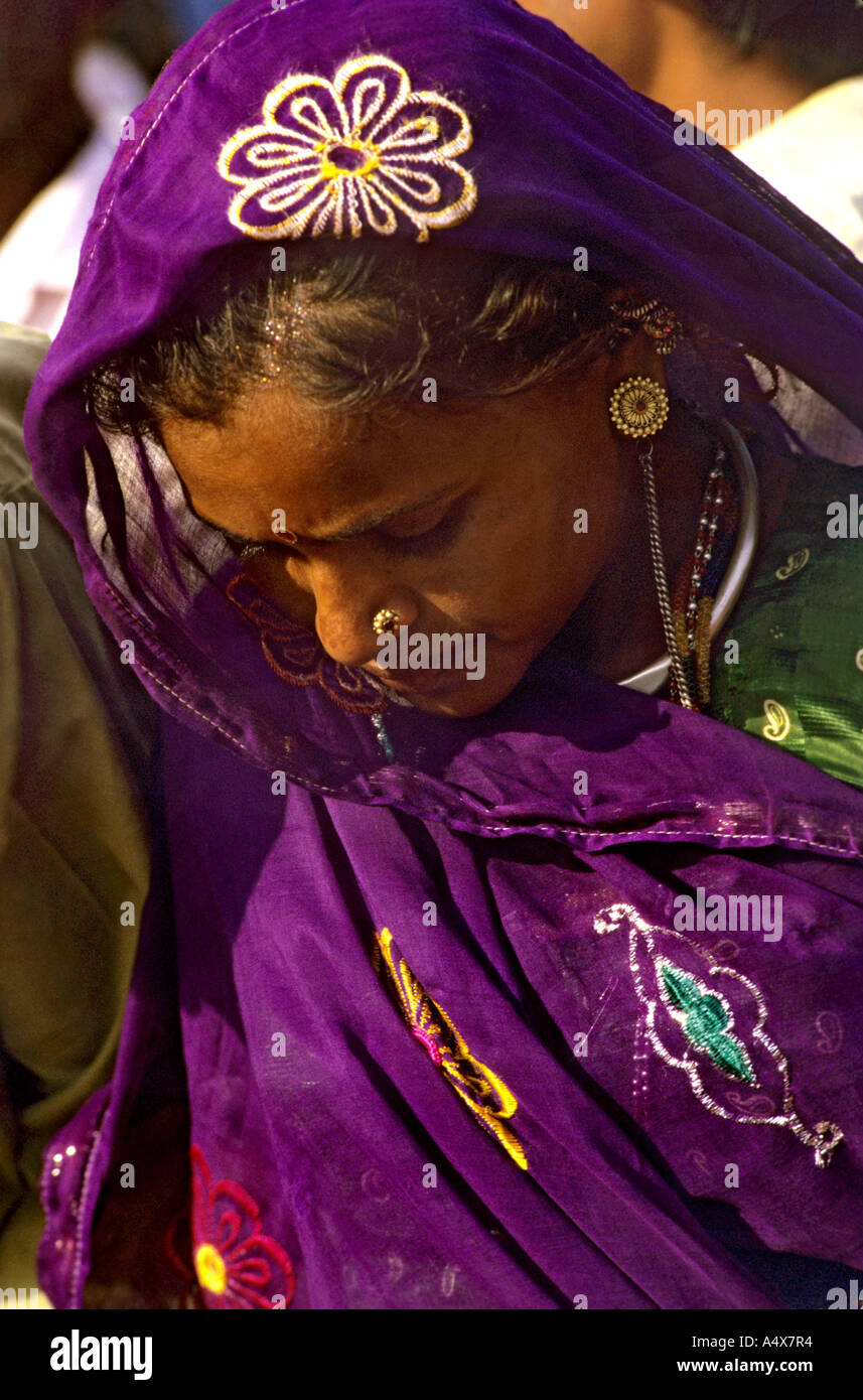 Gujarati lady hi-res stock photography and images - Alamy