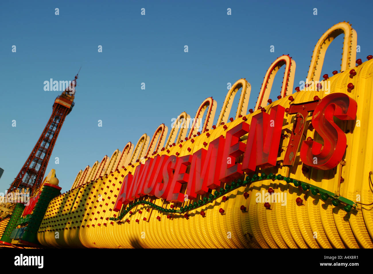 Blackpool tower world building hi-res stock photography and images - Alamy