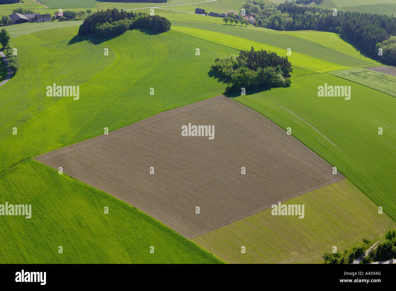 Aerial shot houses farms hi-res stock photography and images - Alamy