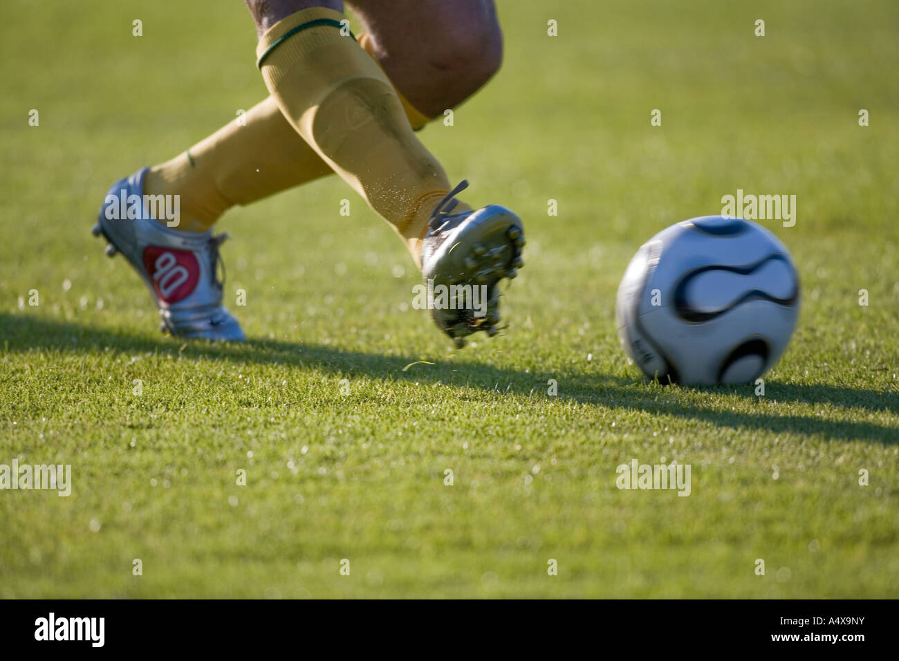 Footballers legs hi-res stock photography and images - Alamy