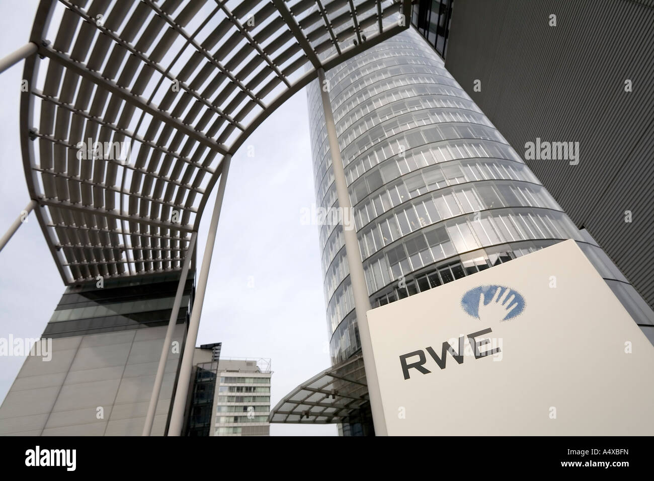 Rwe logo hi-res stock photography and images - Alamy