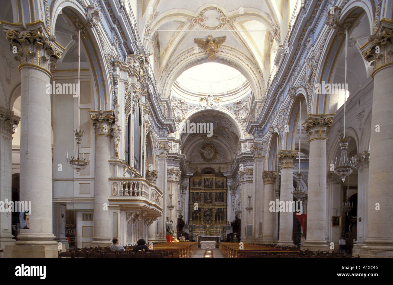 Interior duomo san giorgio hi-res stock photography and images - Alamy