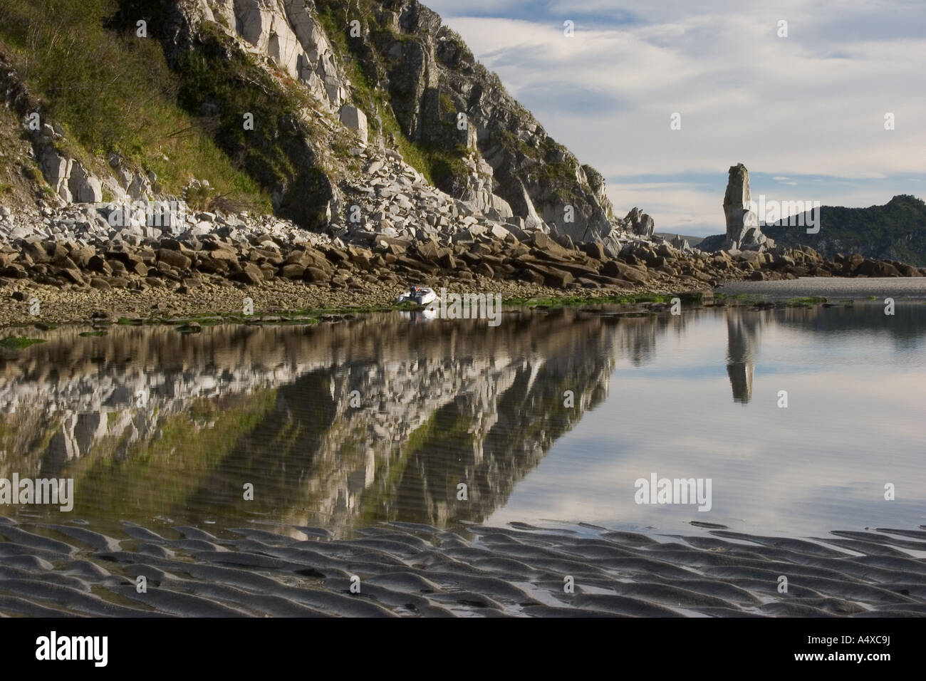 Sea of okhotsk landscape hi-res stock photography and images - Alamy