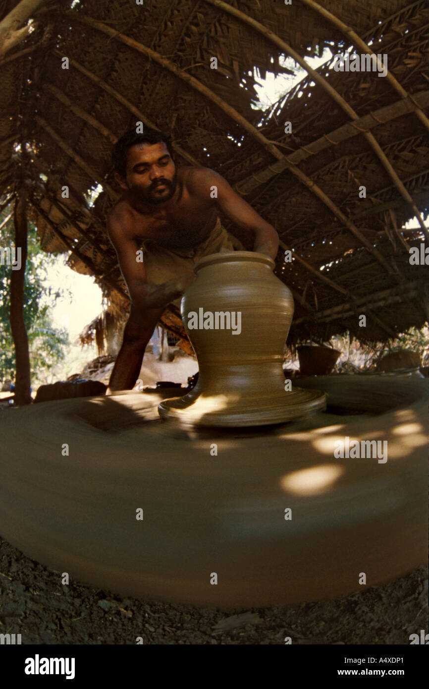 Clay pots kerala hi-res stock photography and images - Alamy