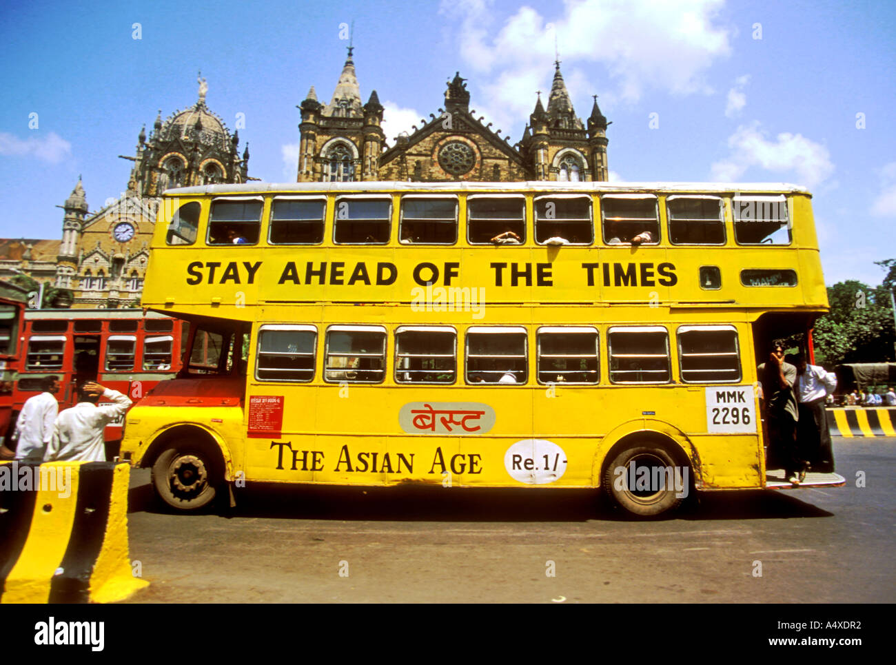 Double decker bus mumbai hi-res stock photography and images - Alamy