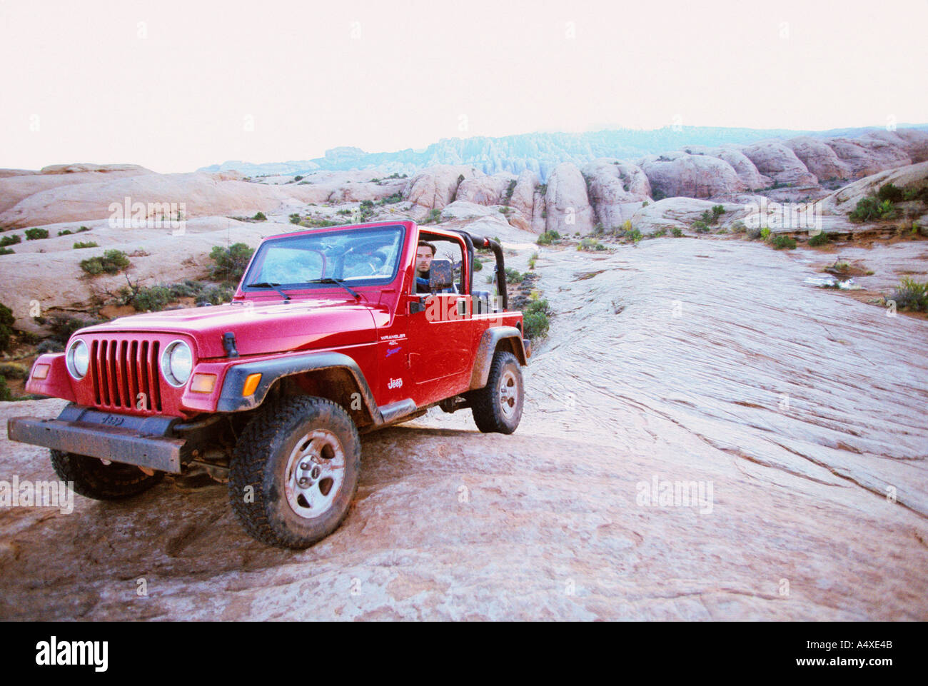 Red jeep hi-res stock photography and images - Alamy