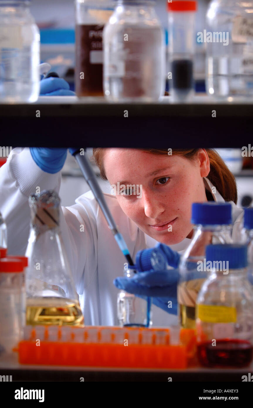 A BIOLOGY STUDENT AT THE UNIVERSITY OF BATH DECANTING CHEMICALS Stock ...