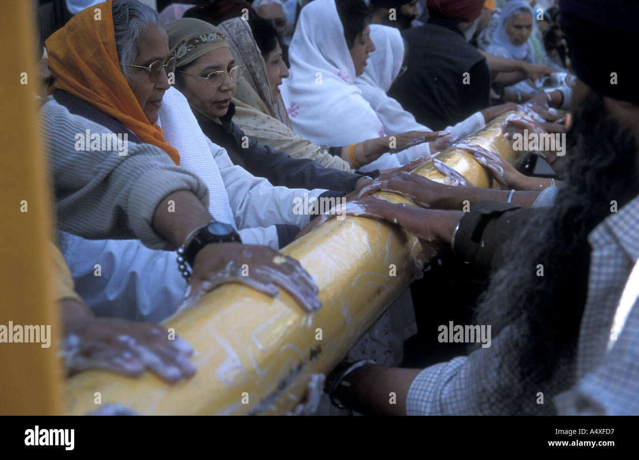 Sikh rituals hi-res stock photography and images - Alamy