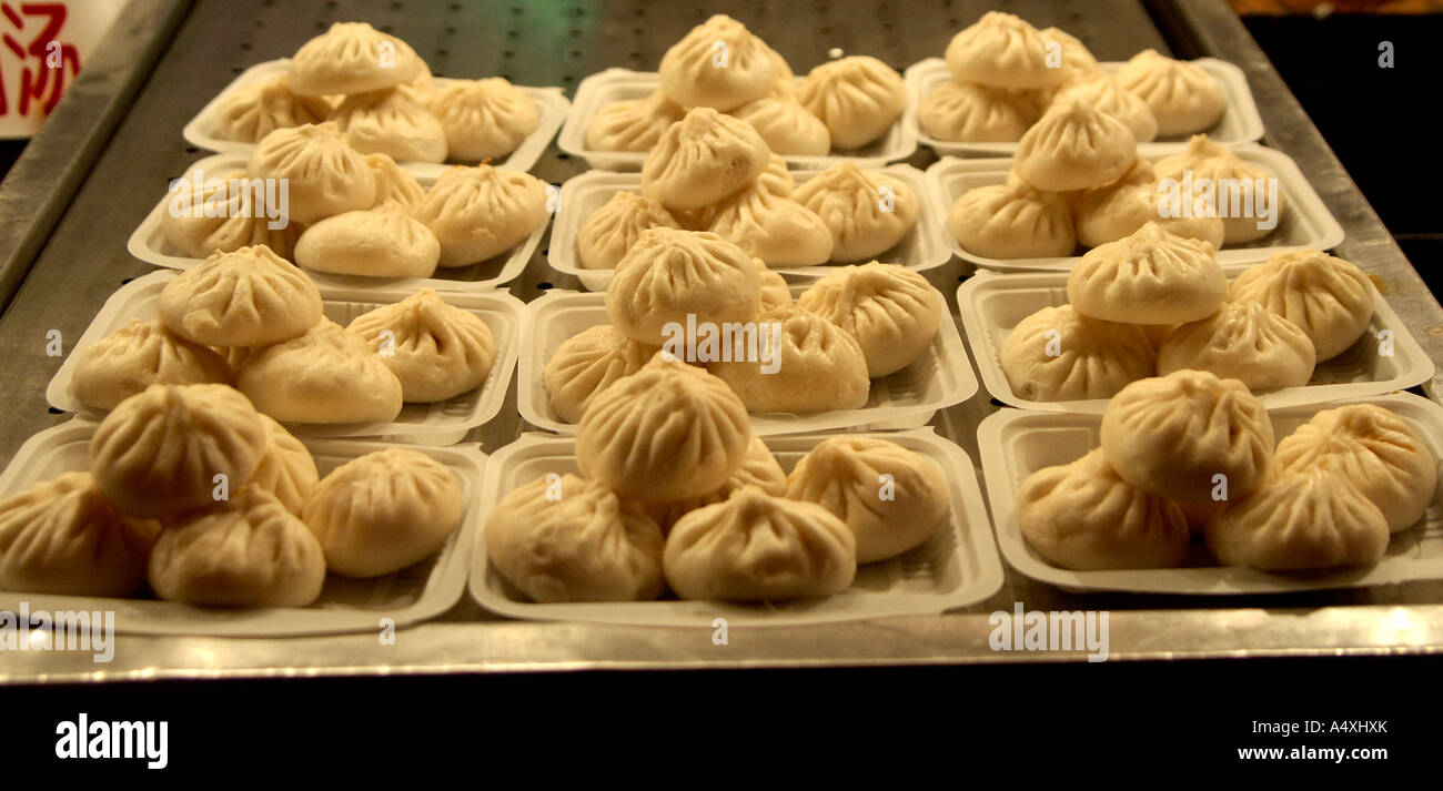 Chinese dumpling, traditional food stall, night market, Wangfujing ...