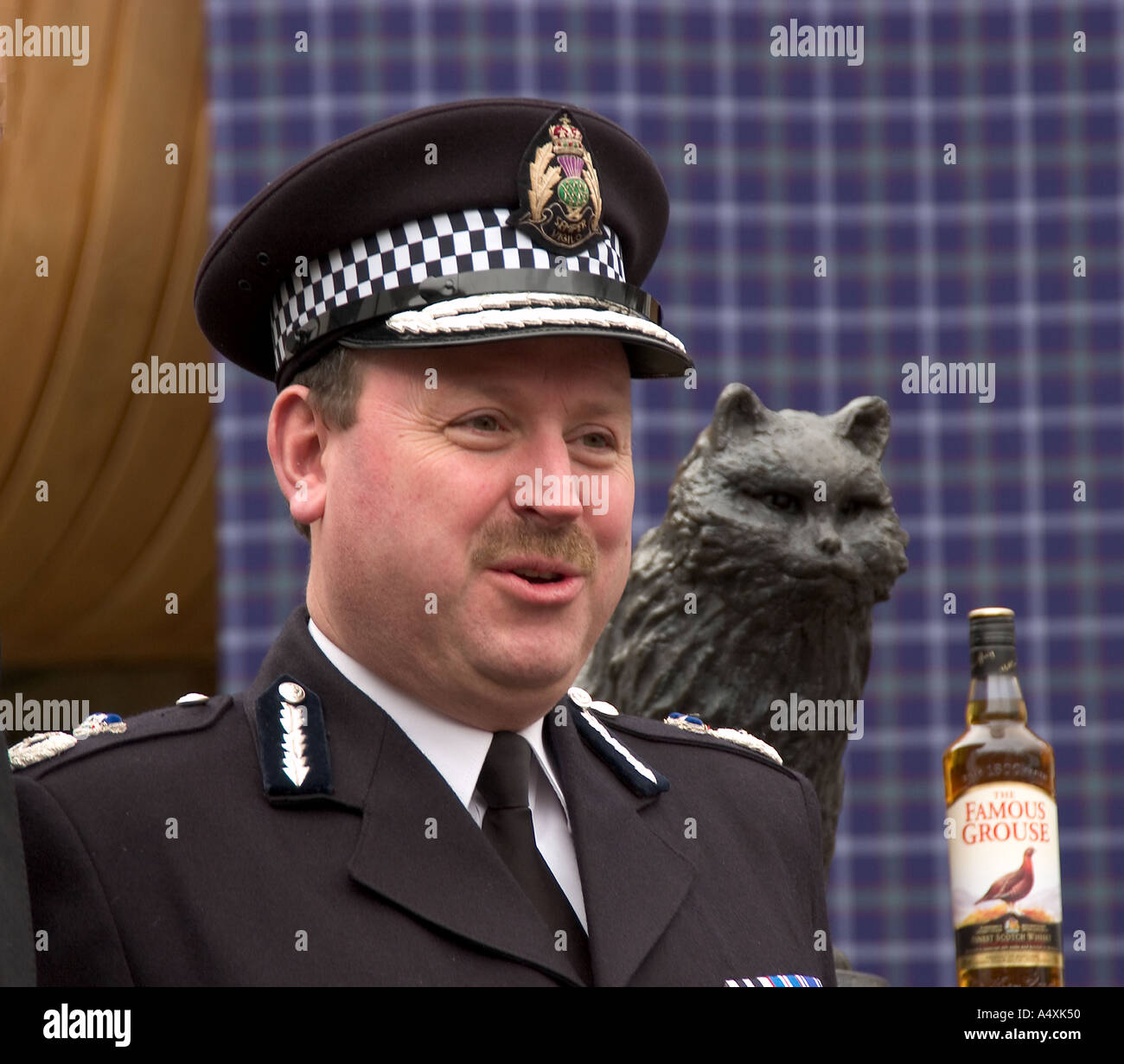 Police Chief John Vine and Towser the cat statue at Glenturret ...