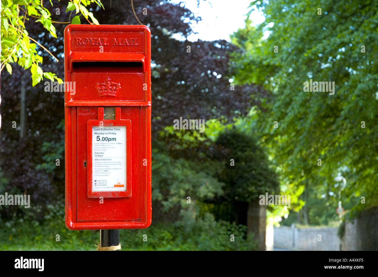 Royal Mail red letter box in the Scottish village of Culross Stock ...