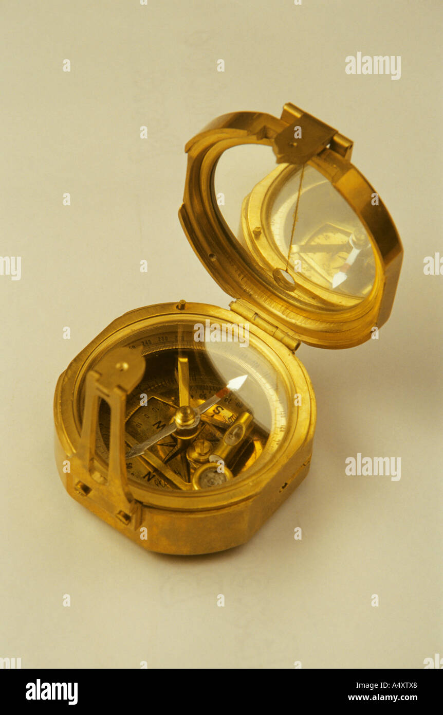 Mariners compass hi-res stock photography and images - Alamy