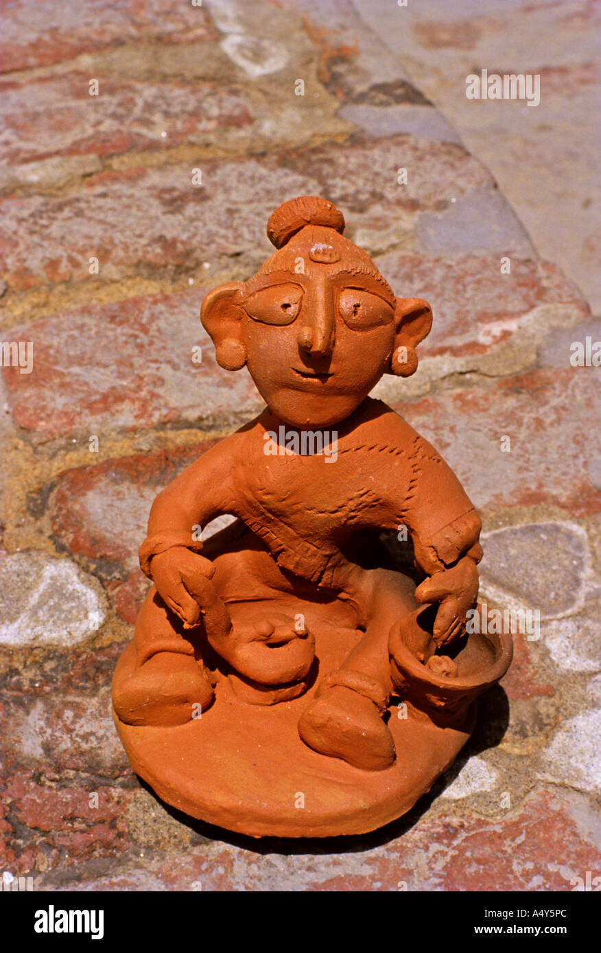 Terracotta sculpture hi-res stock photography and images - Alamy