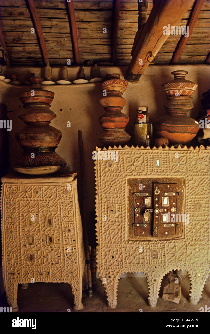 Mudwork at Kutch in Gujarat India Stock Photo - Alamy