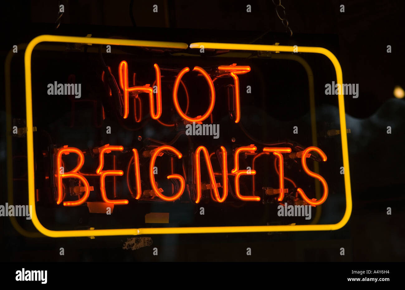 Hot Beignets neon sign Stock Photo - Alamy