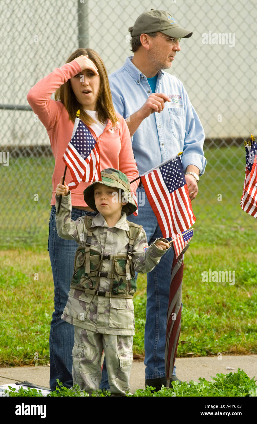 Welcome home parade for soldiers Stock Photo - Alamy