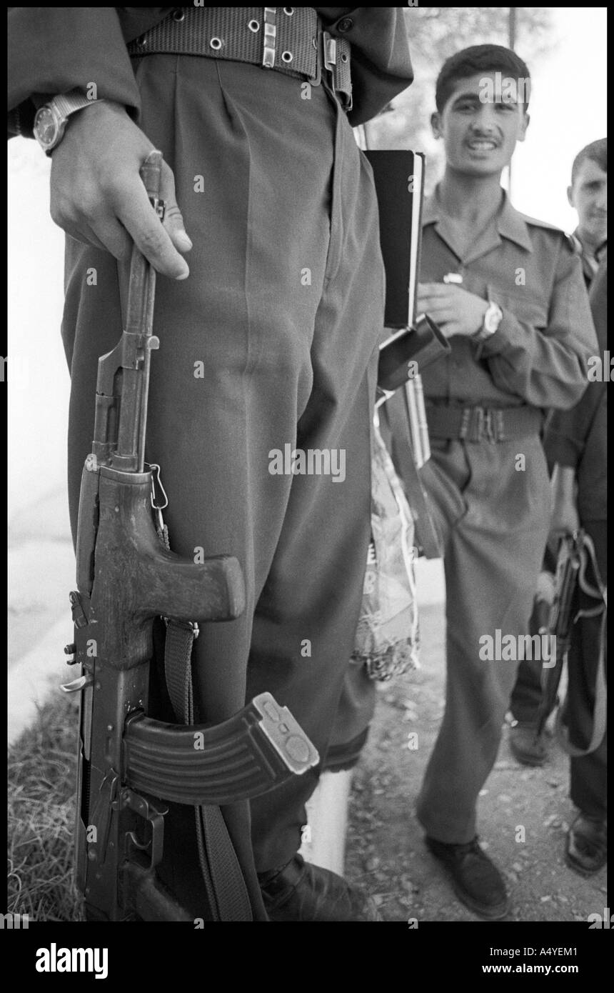 Security guard shop hi-res stock photography and images - Alamy