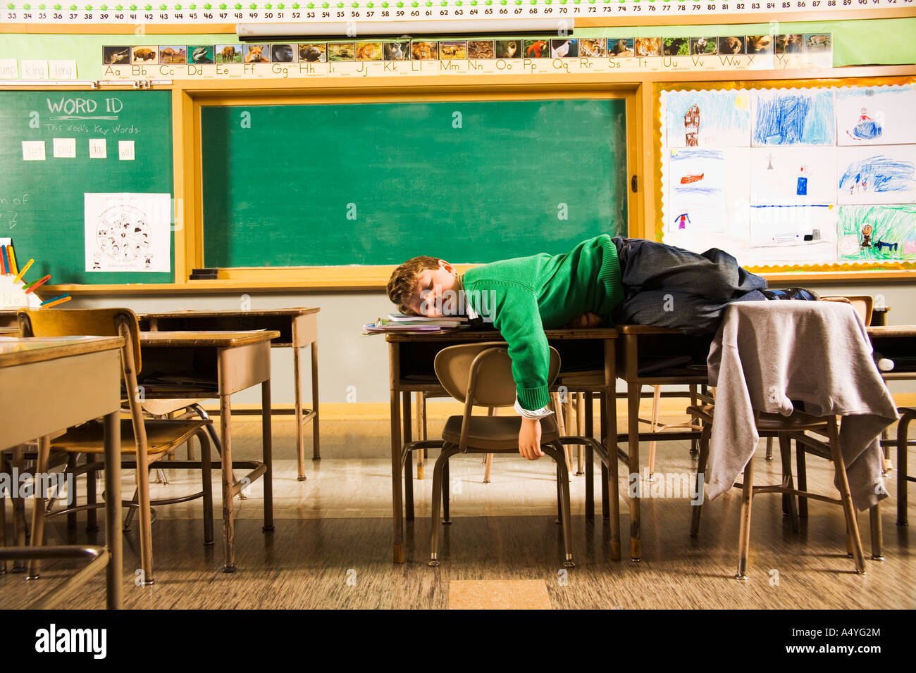 Boy asleep classroom hi-res stock photography and images - Alamy