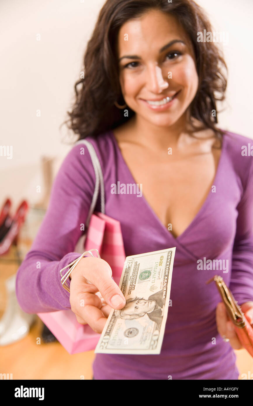 Paying by cash hi-res stock photography and images - Alamy