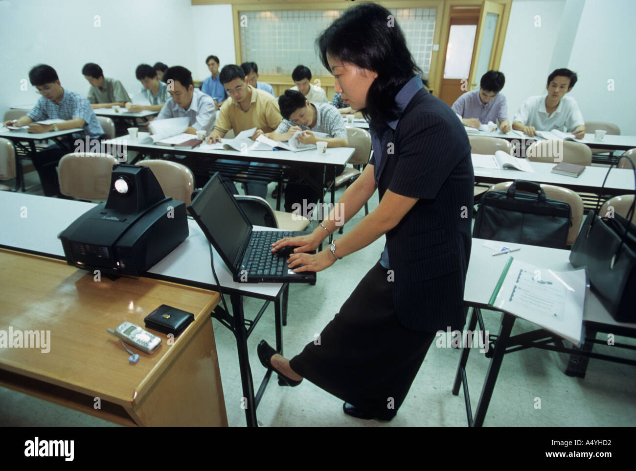 Class computer training hi-res stock photography and images - Alamy