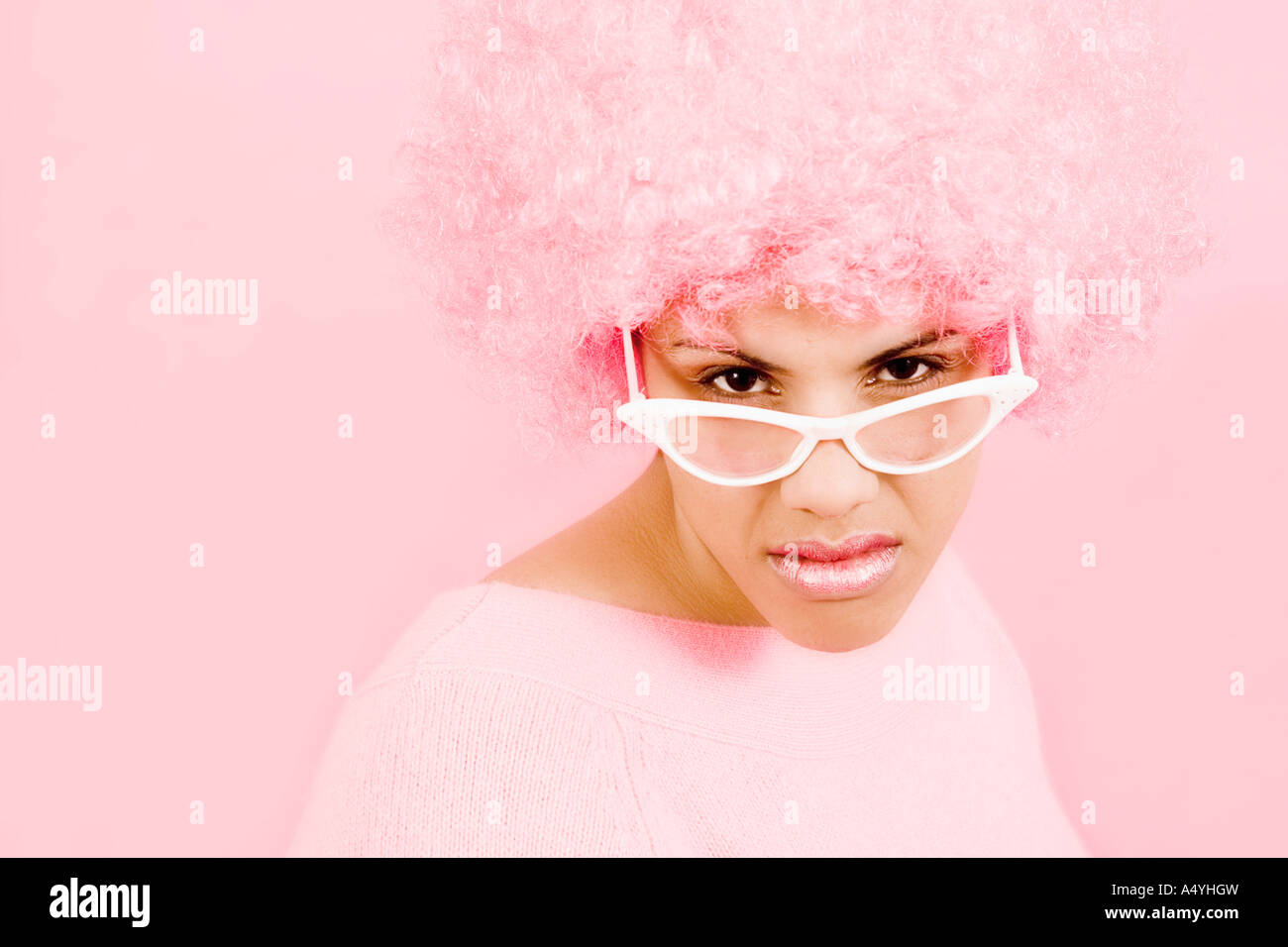 Woman wearing glasses retro hi-res stock photography and images - Alamy