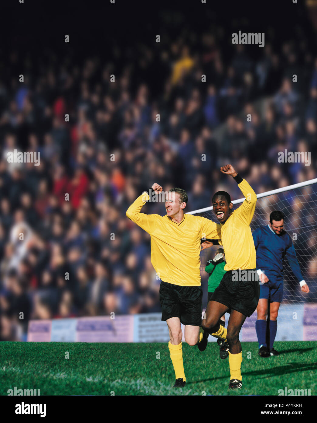 Soccer teammates holding trophy hi-res stock photography and images - Alamy