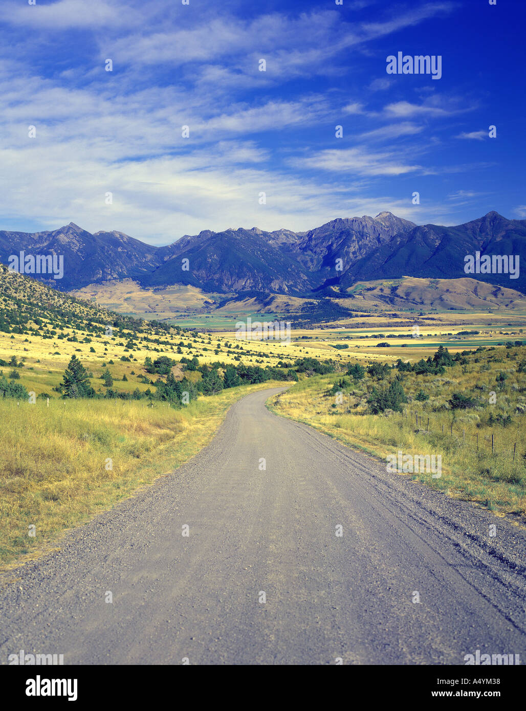 Backroads curve hi-res stock photography and images - Alamy
