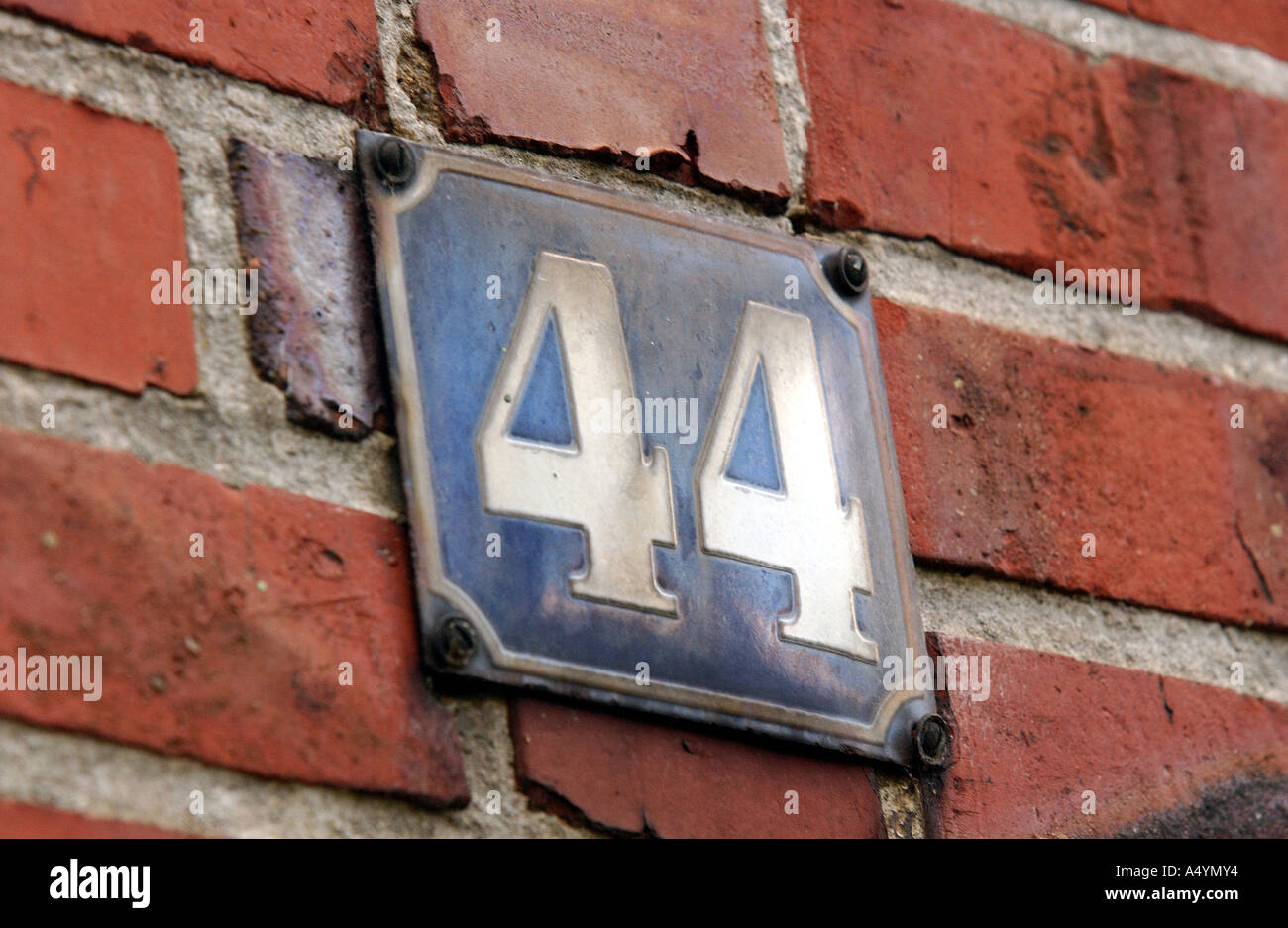 House number 44 sign hi-res stock photography and images - Alamy