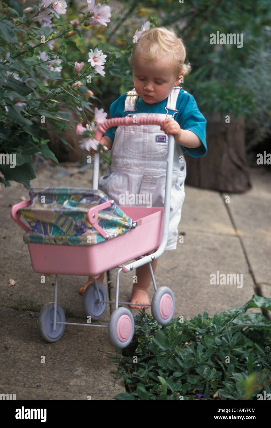 Pushing the pram hi-res stock photography and images - Alamy