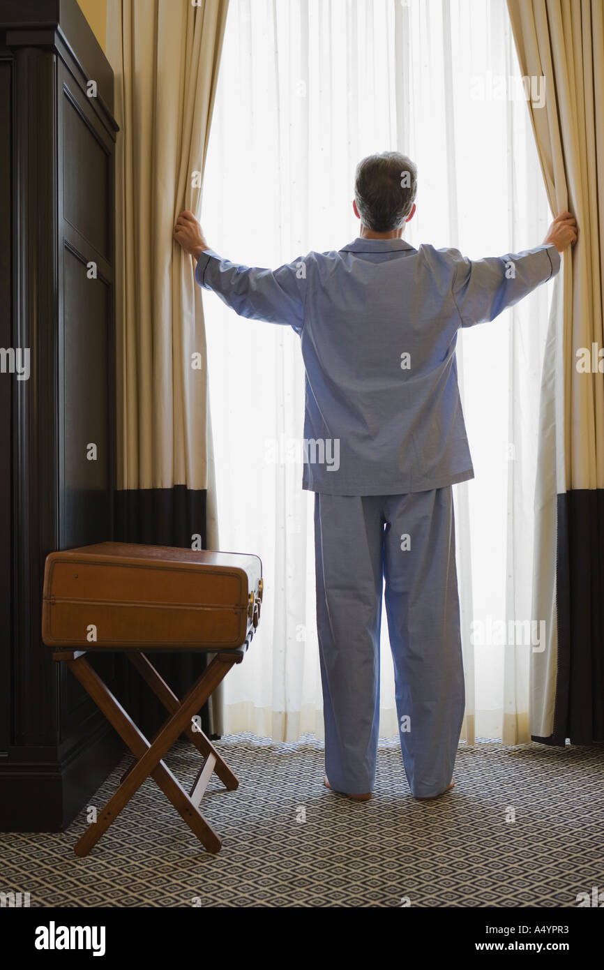 Open Curtains Stock Photos & Open Curtains Stock Images - Alamy