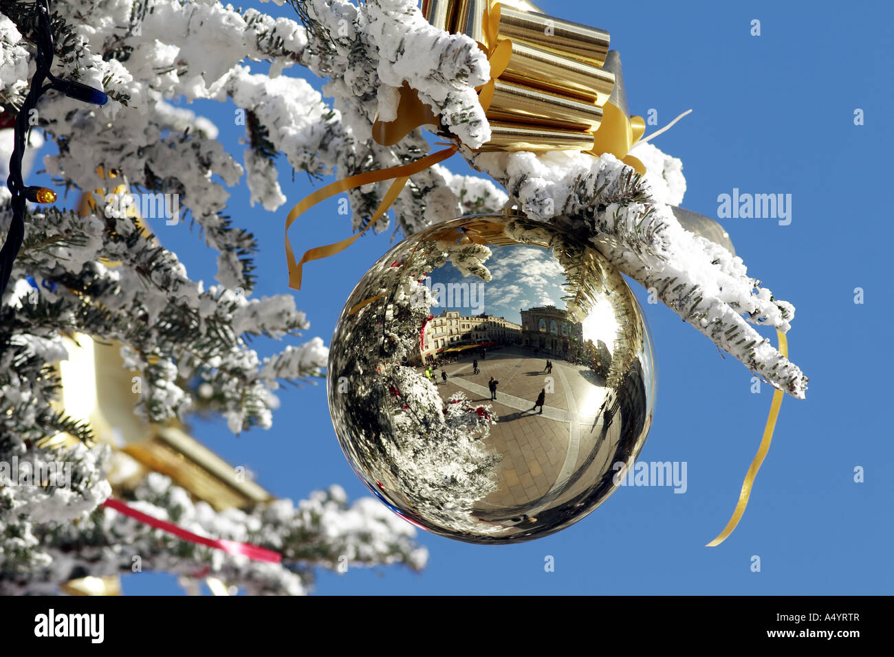 Noel 's ball Stock Photo - Alamy