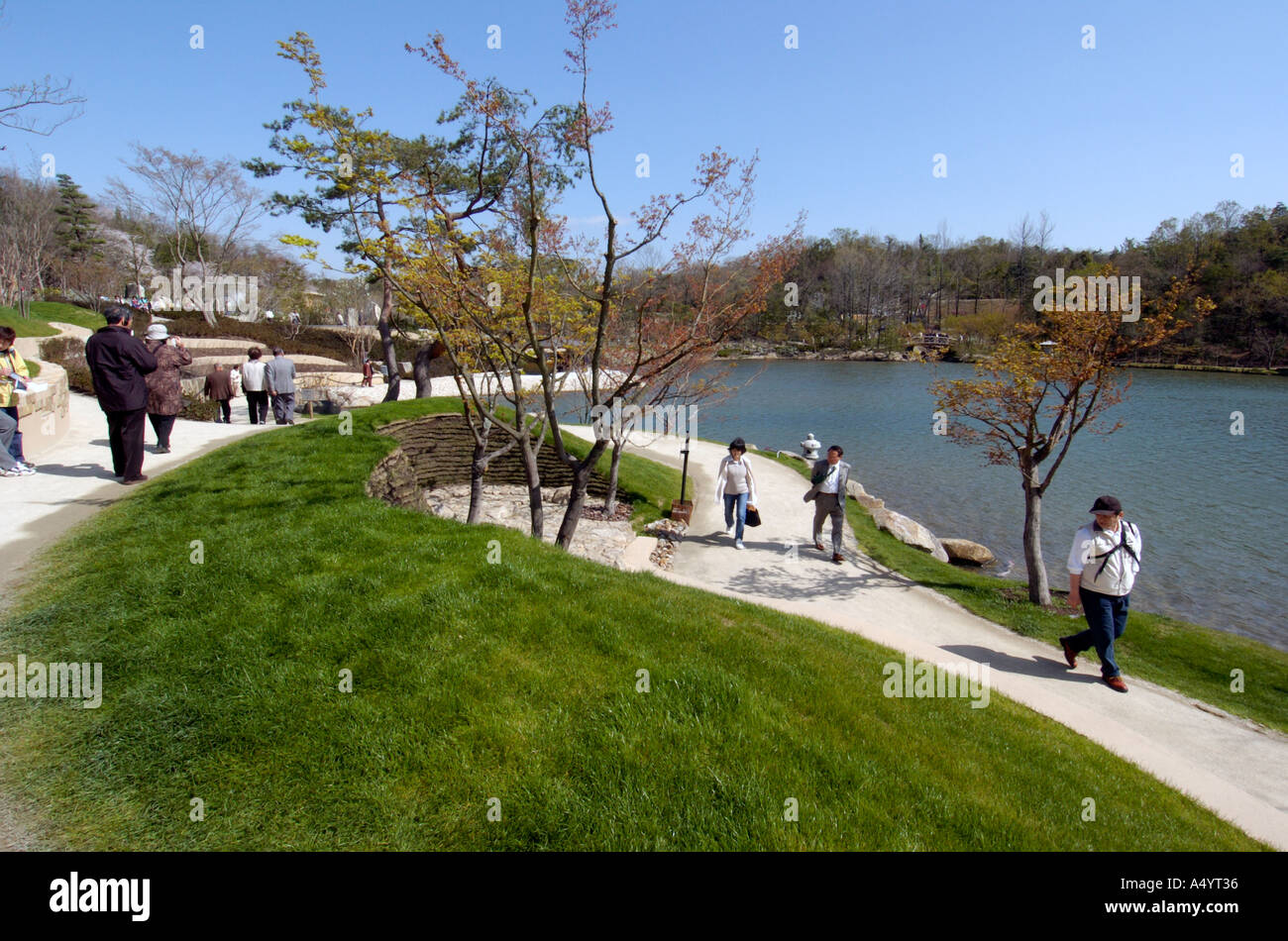 Japanese world expo 2005 pavilion hi-res stock photography and images ...