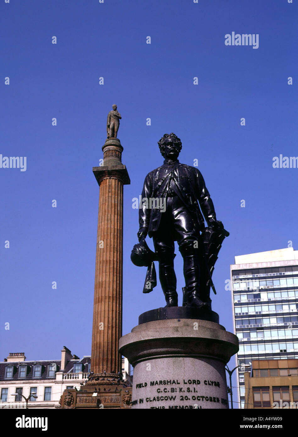dh GEORGE SQUARE GLASGOW SCOTLAND Field Marshall Lord Clyde statue and ...