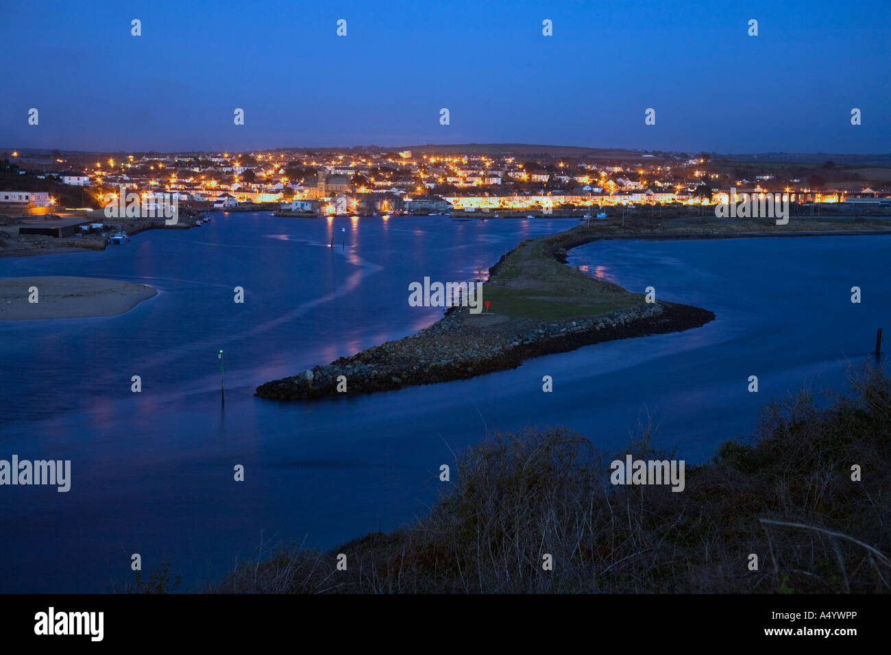Hayle harbour cornwall hi-res stock photography and images - Alamy